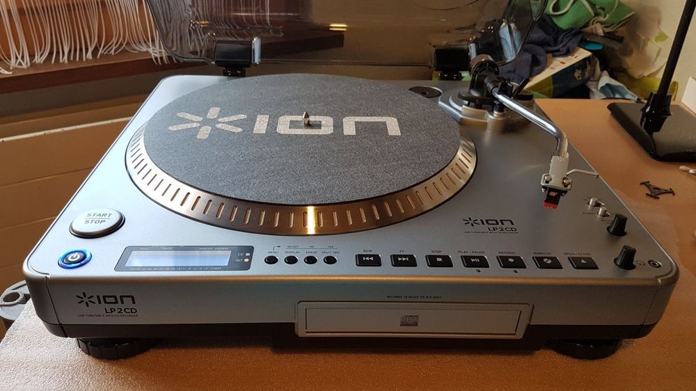 Ion LP 2 CD, état neuf, numériser vinyls (Gebraucht) in Delémont für ...