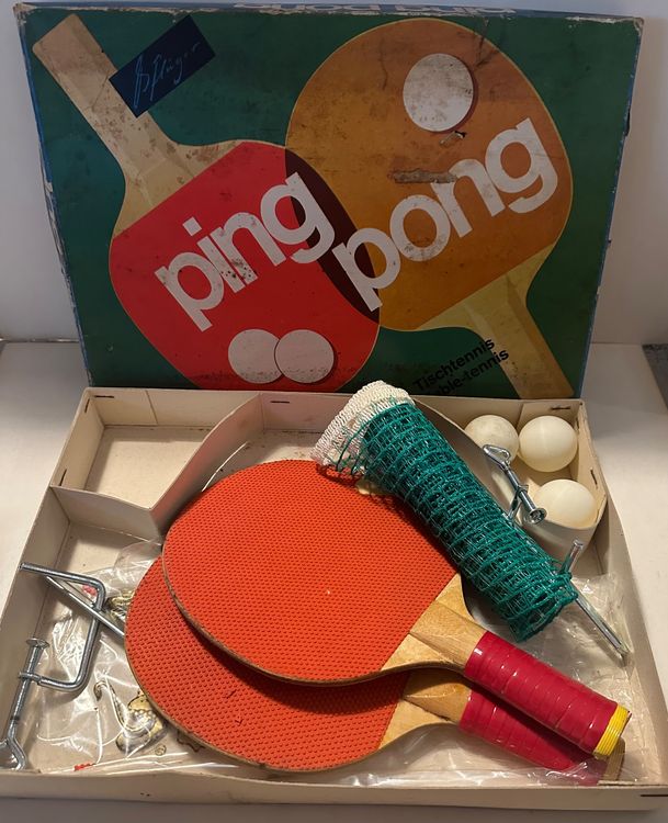 Vintage Ping Pong Tischtennis Sett (Gebraucht) in Root für CHF 19 – mit ...