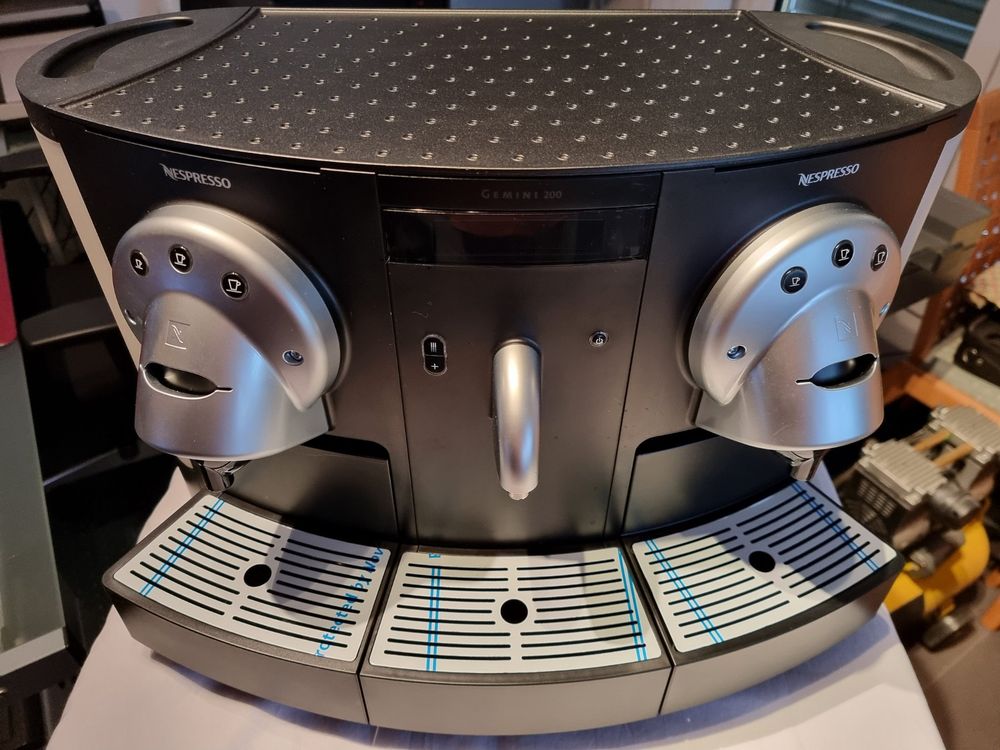 NESPRESSO GEMINI CS200 CS203 Typ 903 neue Schalen Topzustand | Kaufen ...