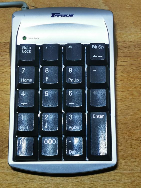 Externer USB Zahlenblock (Gebraucht) in Buchs ZH für CHF 12.5 – mit ...