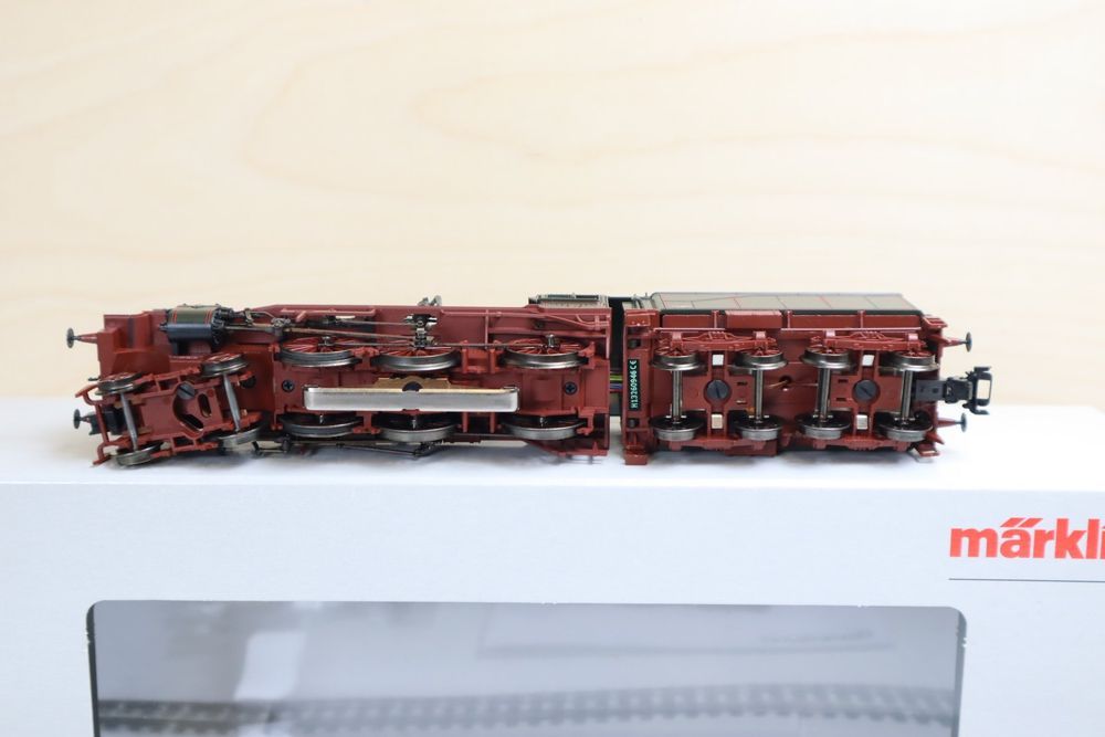 Märklin KPEV P8 Dampflok - MFX + Sound - 37028 (Gebraucht) in ...