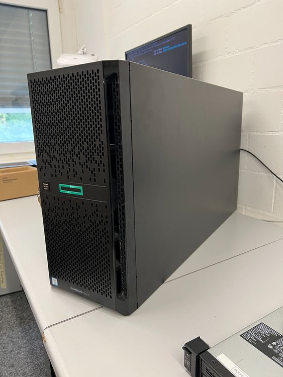 HPE ProLIant ML350 Gen9 (Gebraucht) in Langenthal für CHF 105 – nur Abholung auf Ricardo kaufen