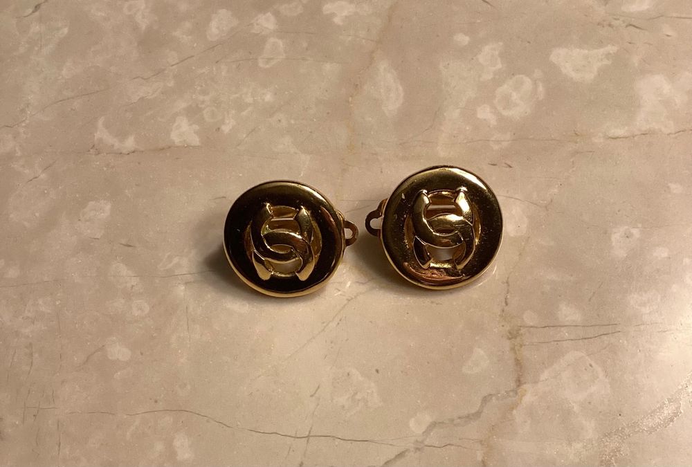 Goldige Chanel Ohrclips Ohrringe Vintage original | Kaufen auf Ricardo