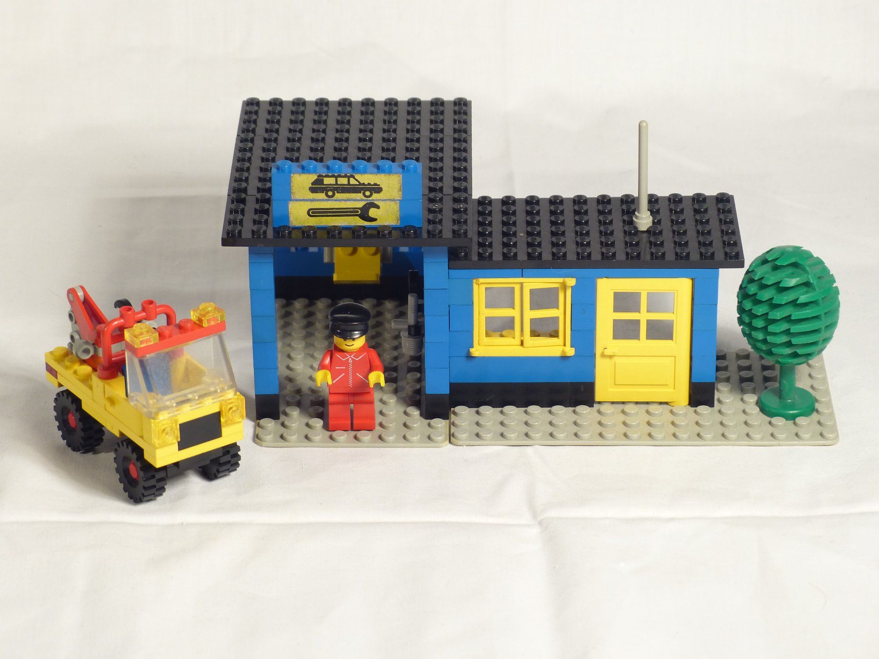 Lego Auto Service Station / Garage 6363 (Gebraucht) in Zürich für CHF ...