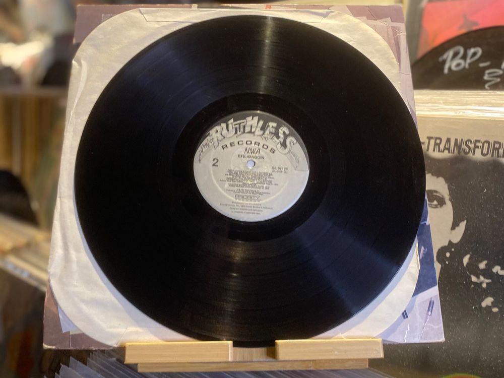 N.W.A – EFIL4ZAGGIN...OG US 1991...VG++/VG+ LP (D'occasion) à Gals pour ...