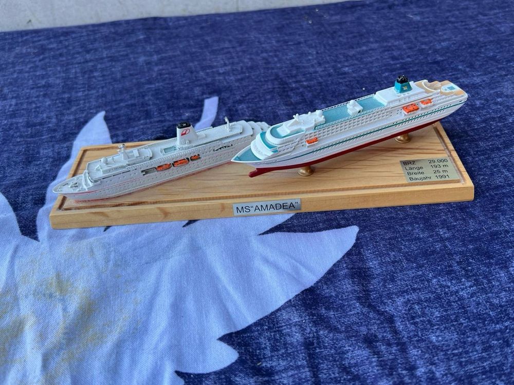 MS Amadea Schiffsmodelle (8) (Gebraucht) in Illnau-Effretikon für CHF 1 ...