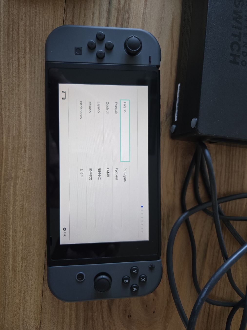 Nintendo Switch mit 2 Games - Top Zustand! (Neu (gemäss Beschreibung ...