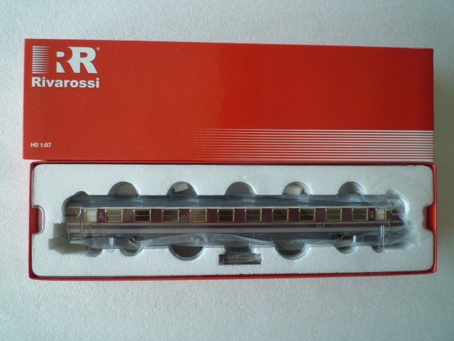 NEU-Rivarossi HR4096 Carozza 1. cl. FS UIC-X alta velocita (Neu und ...