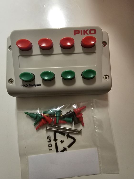 3 ×piko Stellpult 55262 (Neu und originalverpackt) in Kreuzlingen für CHF 18 – mit Lieferung auf ...