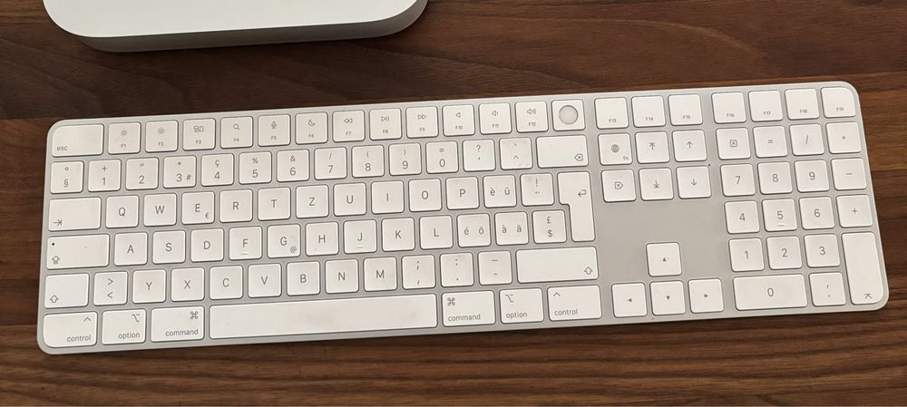 Apple Magic Keyboard mit Touch ID und Ziffernblock (CH) | Kaufen auf ...