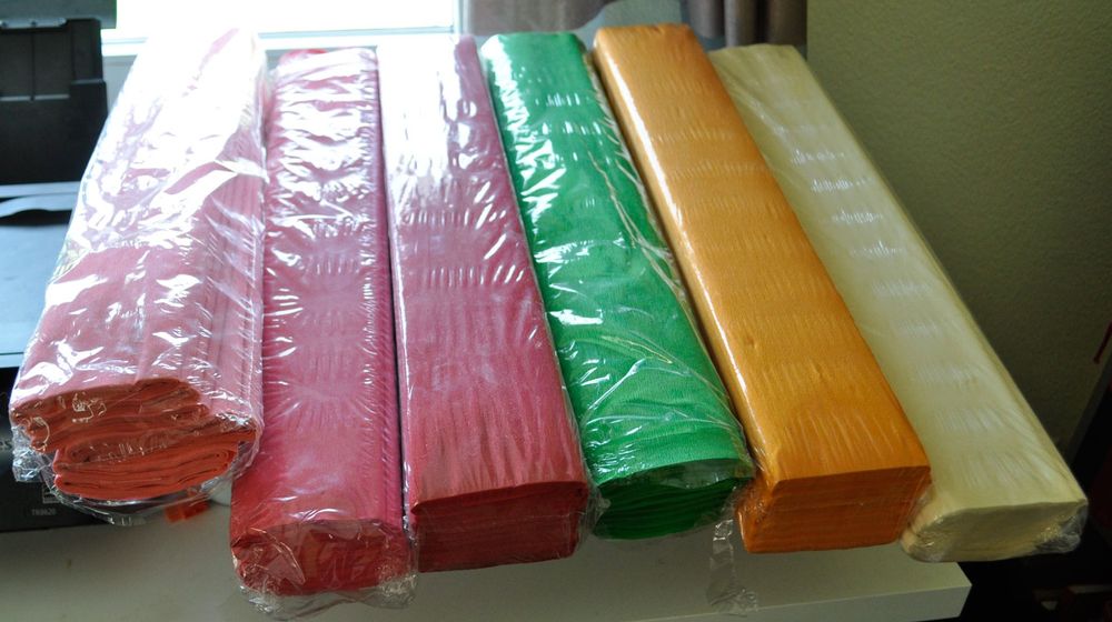 Krepp-Papier (Neu und originalverpackt) in Dagmersellen für CHF 2.9 ...