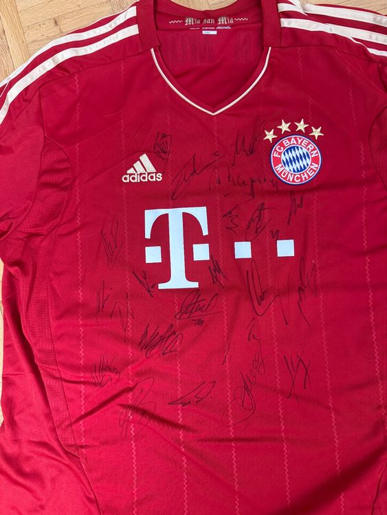 Originaltrikot Bayern München + Teamunterschrift (Neu (gemäss ...