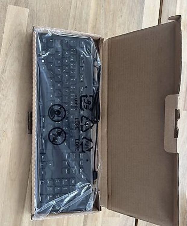 USB Keyboard Skylab (Neu und originalverpackt) in Basel für CHF 3 – mit ...