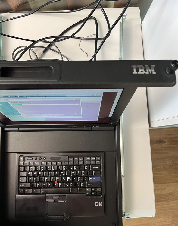 IBM Monitor & Tastatur für Rack | Kaufen auf Ricardo