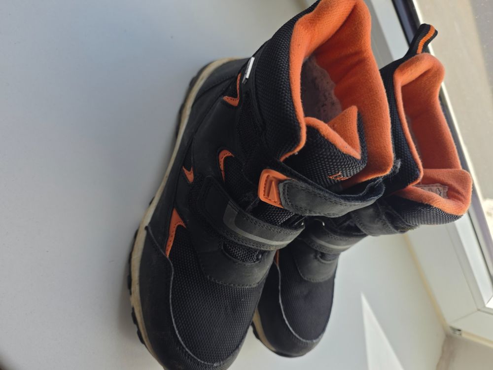 Botte enfants Landrover (D'occasion) à Les Breuleux pour CHF 10 – avec ...