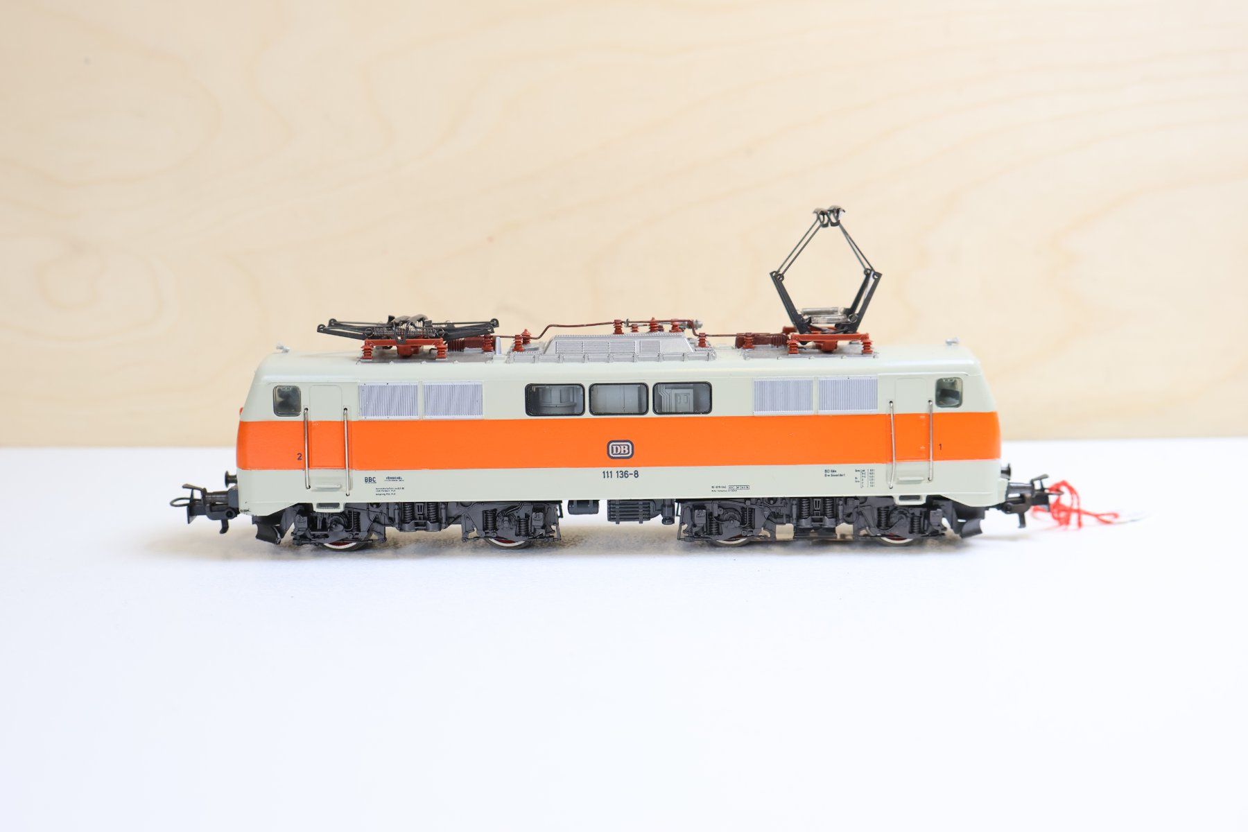 Märklin orange/weiss BR 111 E-Lok 3155 - Schönes Modell (Gebraucht) in ...