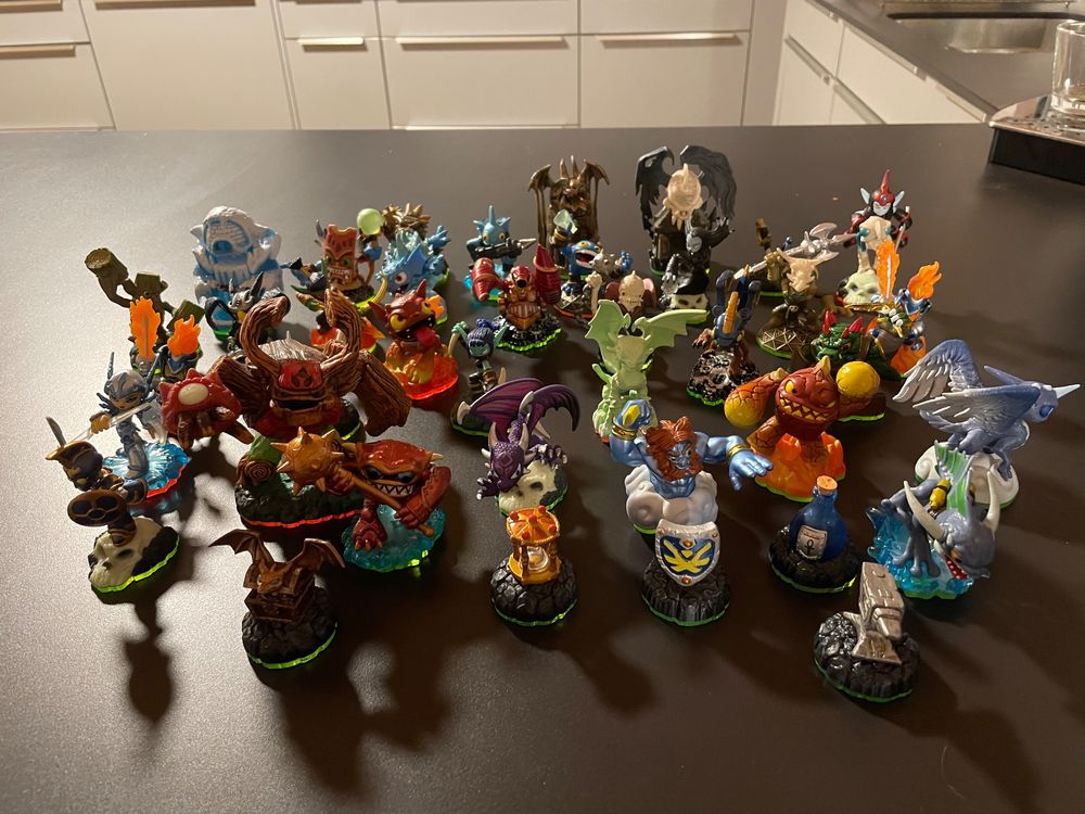 Wii inkl. Spiele, Controller, Adapter, skylander | Kaufen auf Ricardo