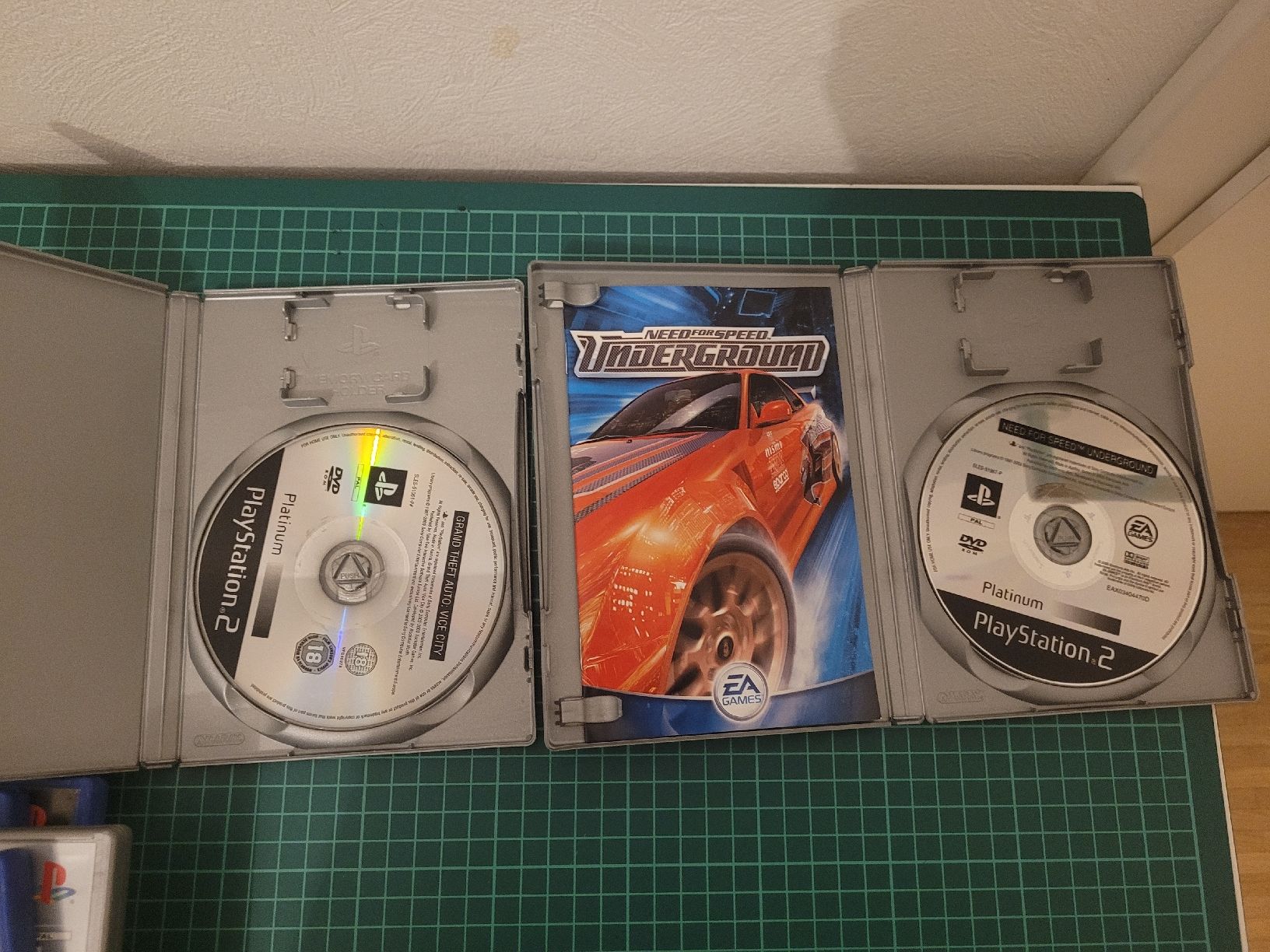 Grand Theft Auto Vice City & NFS Underground PS2 Games🎮 (D'occasion) à ...