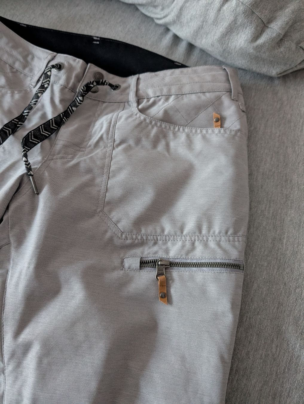 Roxy Schneehose/Skihose, neuwertig, Gr. L, Top Zustand! (Gebraucht) in ...