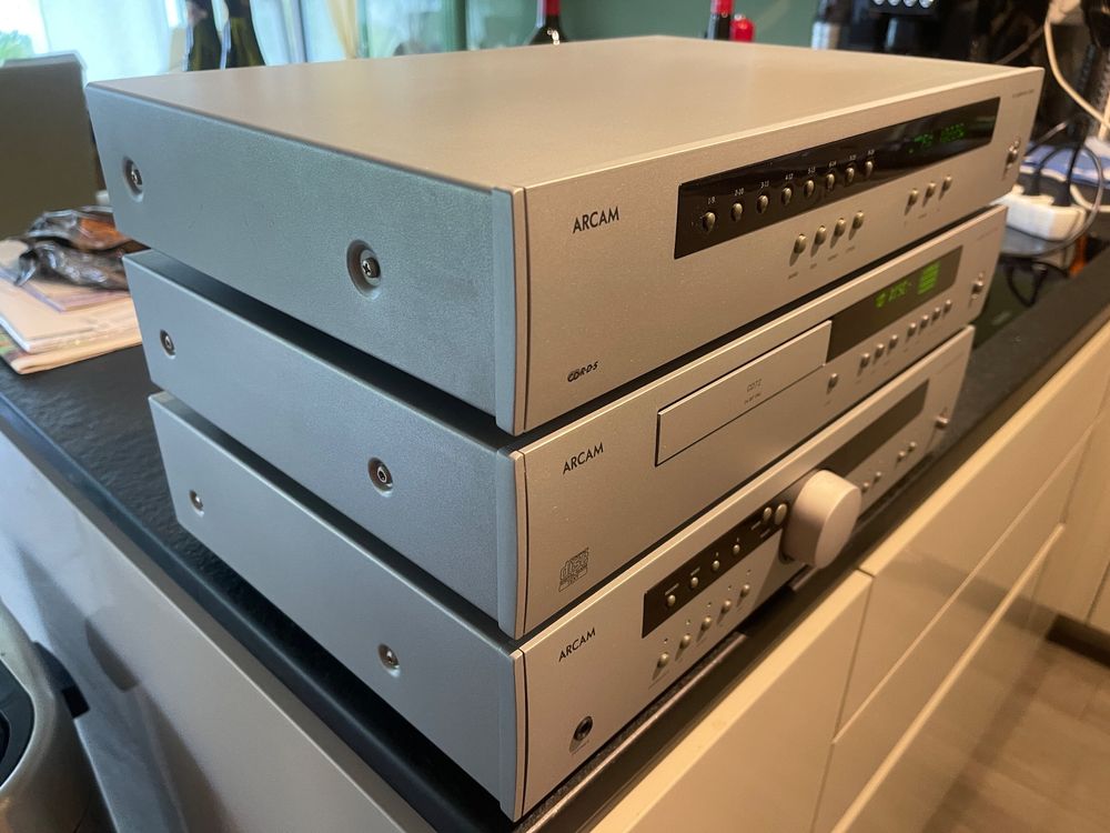 ARCAM DIVA A85 Amplifier, CD72 CD player, T61 Tuner (Gebraucht) in Bouveret für CHF 400 – nur ...