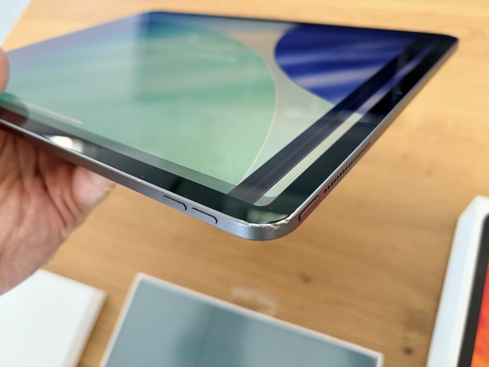 Apple iPad Pro 12.9" 256GB - Magic Keyboard Bundle (Gebraucht) in ...