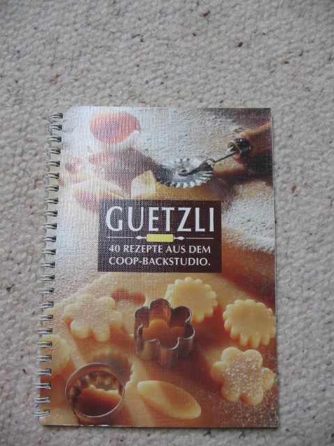 Guetzli 40 Rezepte aus dem Coop Backstudio (Gebraucht) in Reitnau für ...
