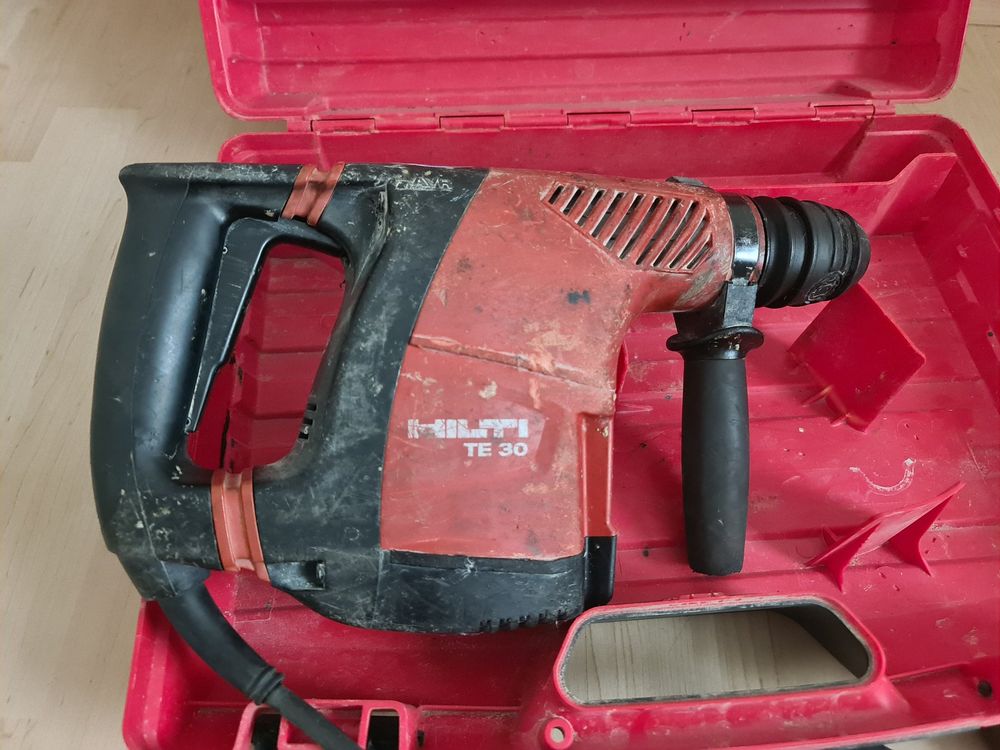 Hilti TE30 AVR Bohrhammer im Koffer | Kaufen auf Ricardo