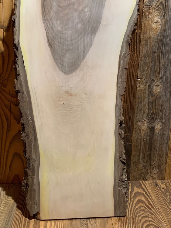 Nussbaum Brett mit Rinde. Naturbrett. Baumscheibe (Neu und ...