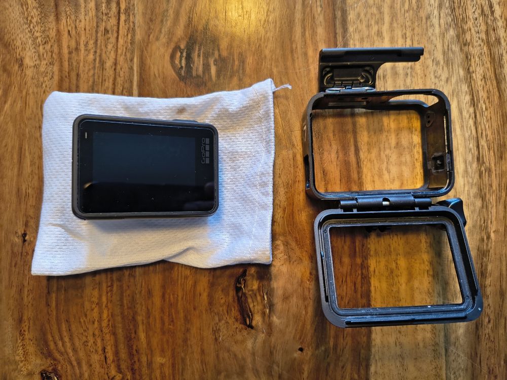 GoPro Hero 7 Black mit viel Zubehör (Gebraucht) in Balsthal für CHF 119 ...