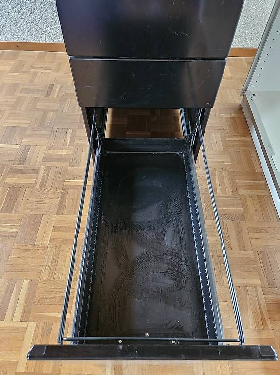 Caisson de bureau à tiroirs / Office drawer cabinet (Gebraucht) in ...