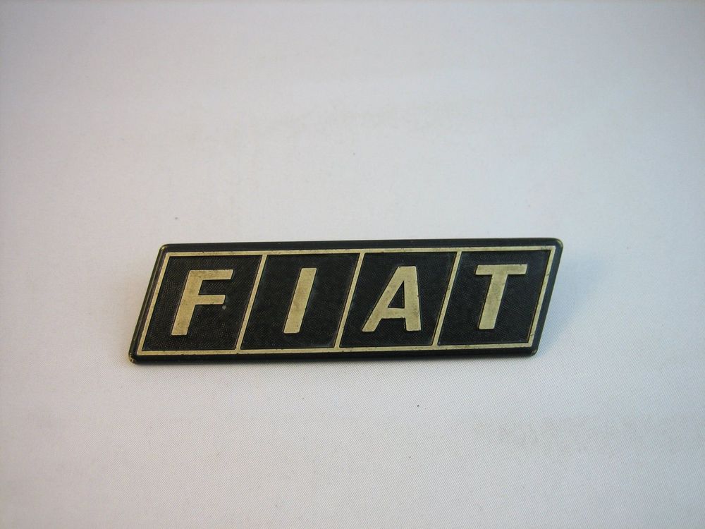 Original altes Fiat Emblem (Gebraucht) in Zürich für CHF 7 – mit ...