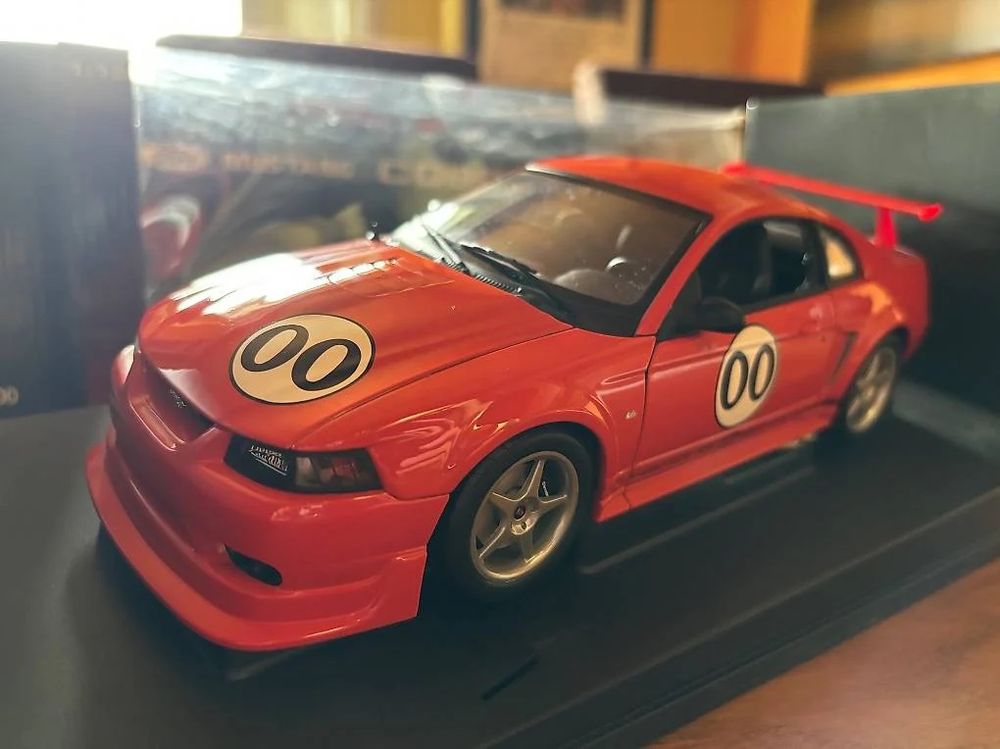 Modellauto 1/18 Autoart Ford Mustang SVT Cobra R 2000 (Gebraucht) in ...