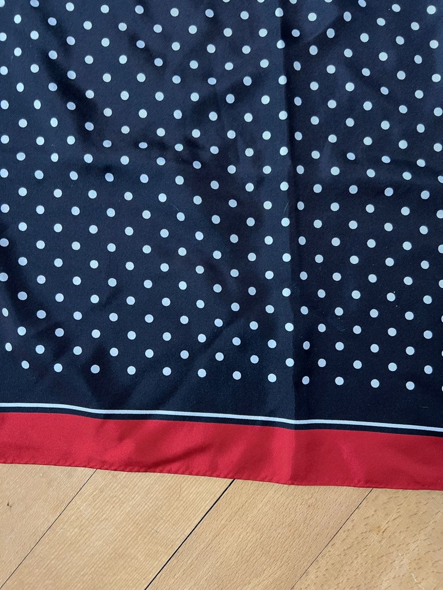 Last Call Seiden Foulard Marc Cain, mit weissen Punkten (Gebraucht) in ...