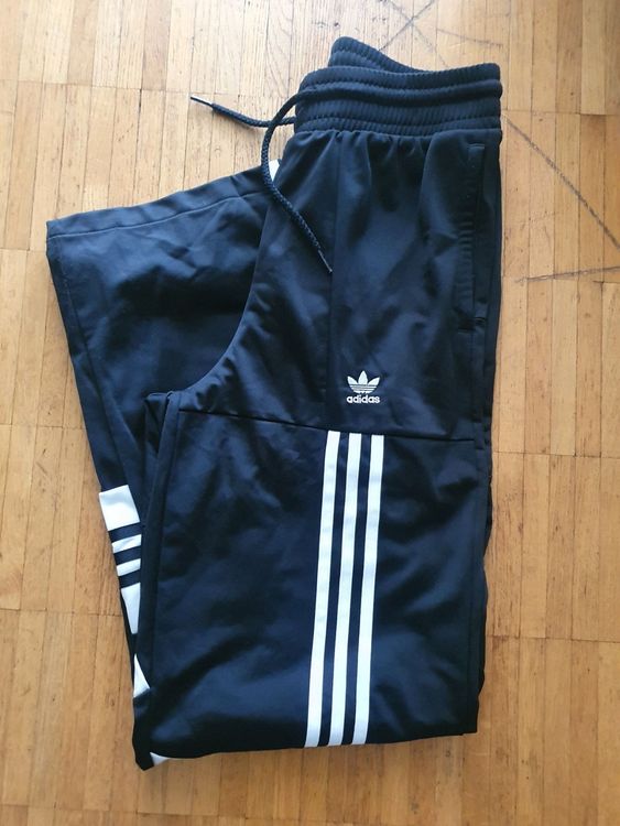 ADIDAS PANTALIN DE SURVETEMENT 38 (Gebraucht) in Petit Lancy für CHF 21 ...