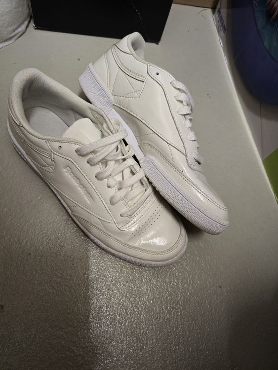 Reebok sneaker Gr. 40 (Gebraucht) in Steinmaur für CHF 19 – mit Lieferung auf Ricardo kaufen