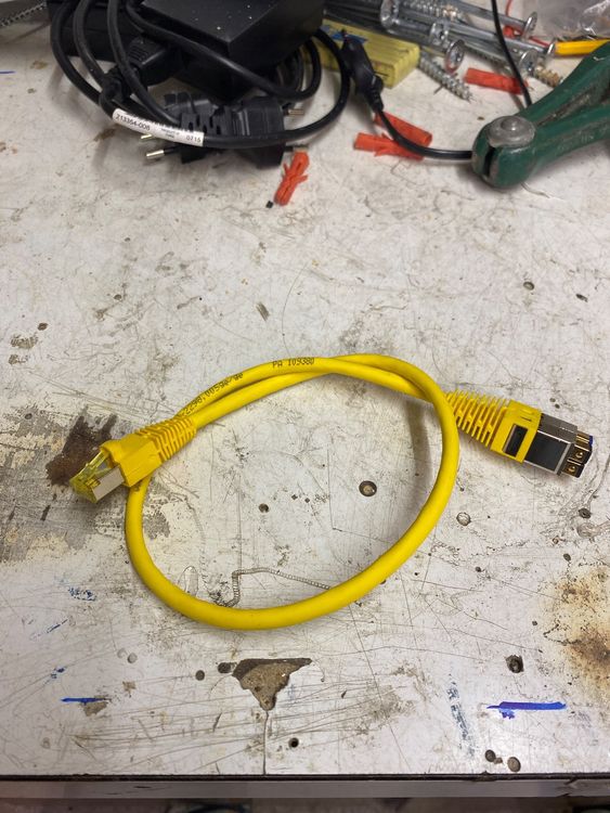 BKS NewLine HomeNet Patchkabel 0.5m MMC auf Rj45 | Kaufen auf Ricardo