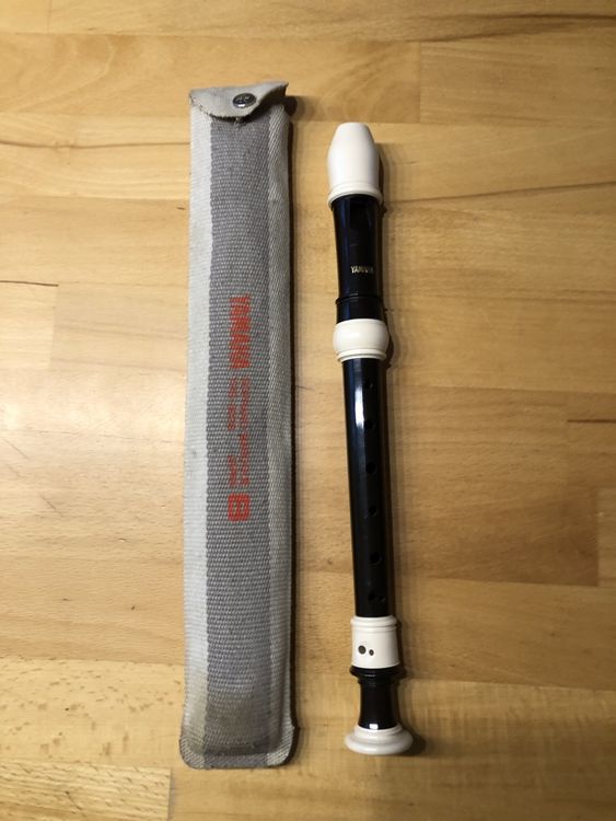 Blockflöte Yamaha (Gebraucht) in Trimmis für CHF 1 – mit Lieferung auf Ricardo kaufen