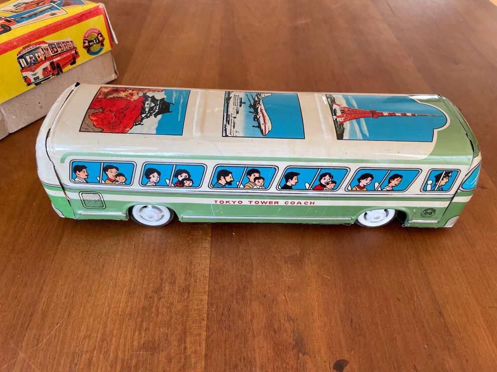 Bus Tokyo Tower aus Blech inkl. Schachtel | Kaufen auf Ricardo