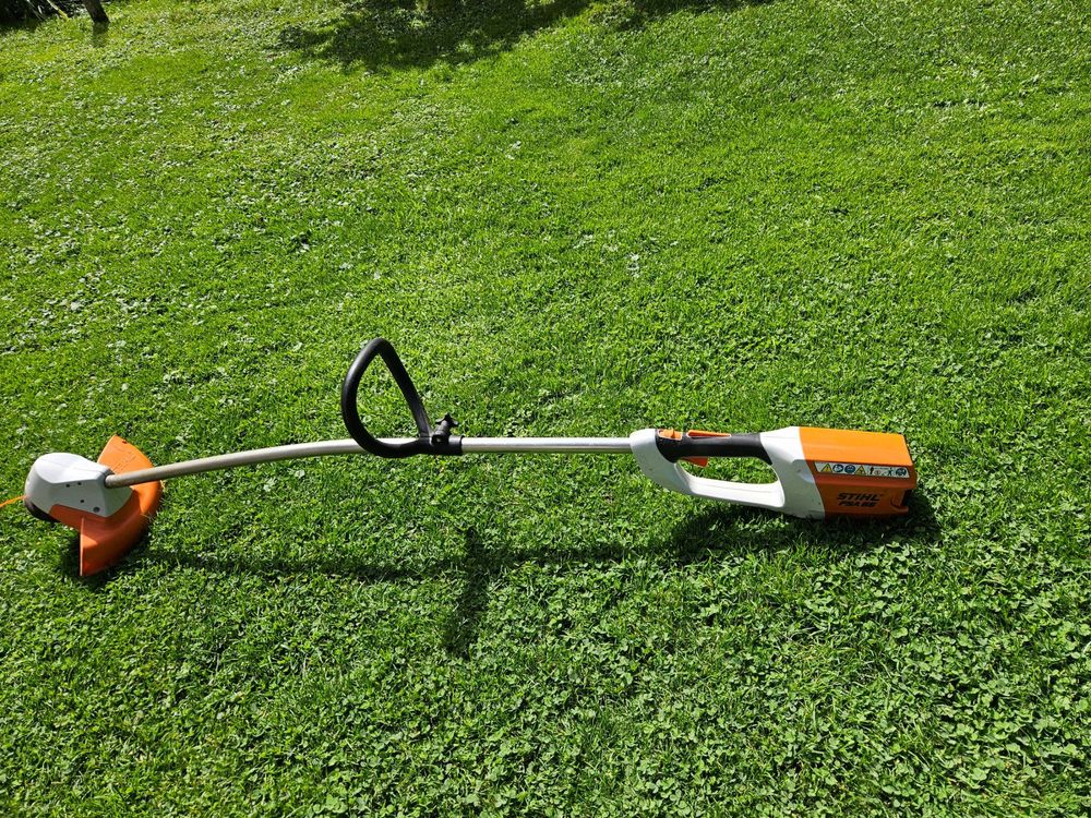 Stihl FSA 65 Akku Rasentrimmer. Mit Akku AP 300 S. (Gebraucht) in Flamatt für CHF 190 – nur ...