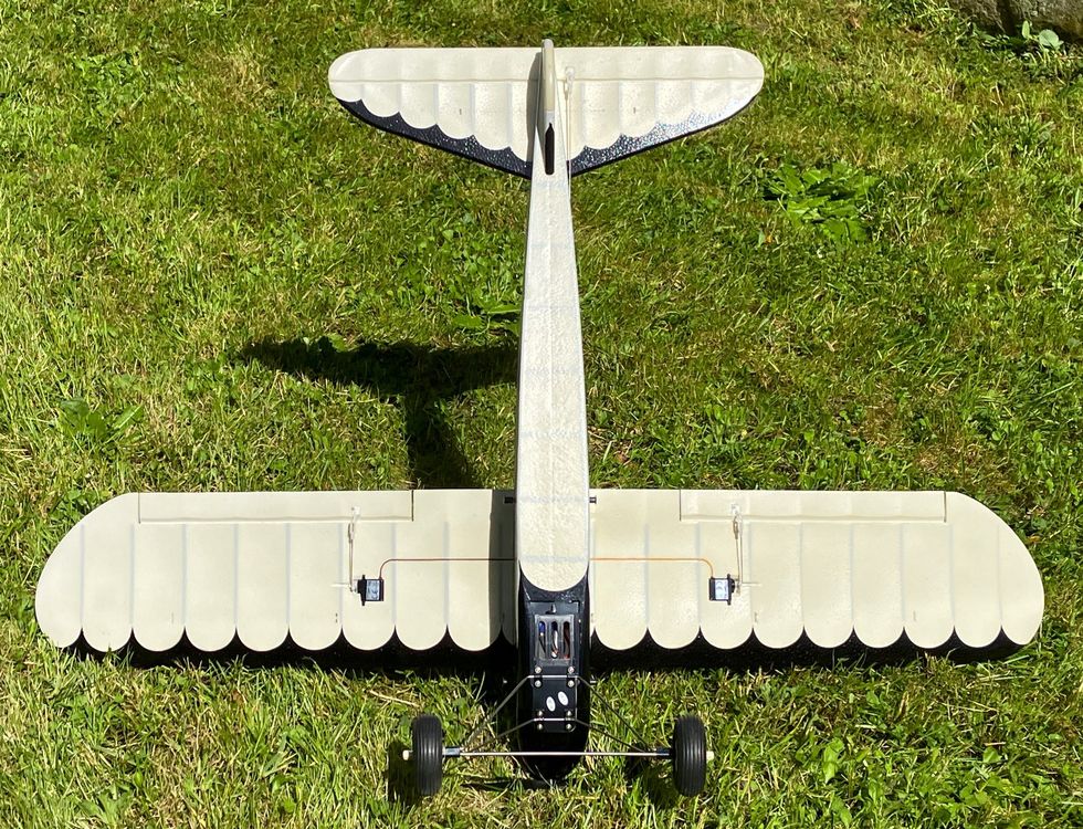 Modellflugzeug Junior im Retro-Styl mit Diesel-Motoratrappe (Gebraucht ...