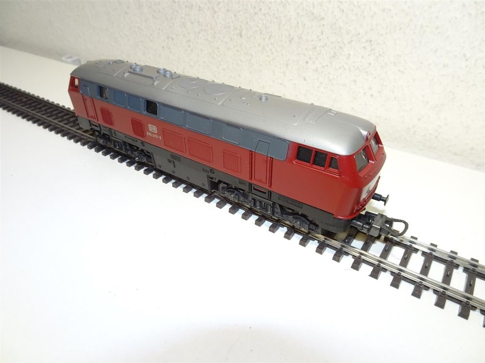 Lima Lokomotive DB Br216 HO (12) (Gebraucht) in für CHF 16.9 – mit ...