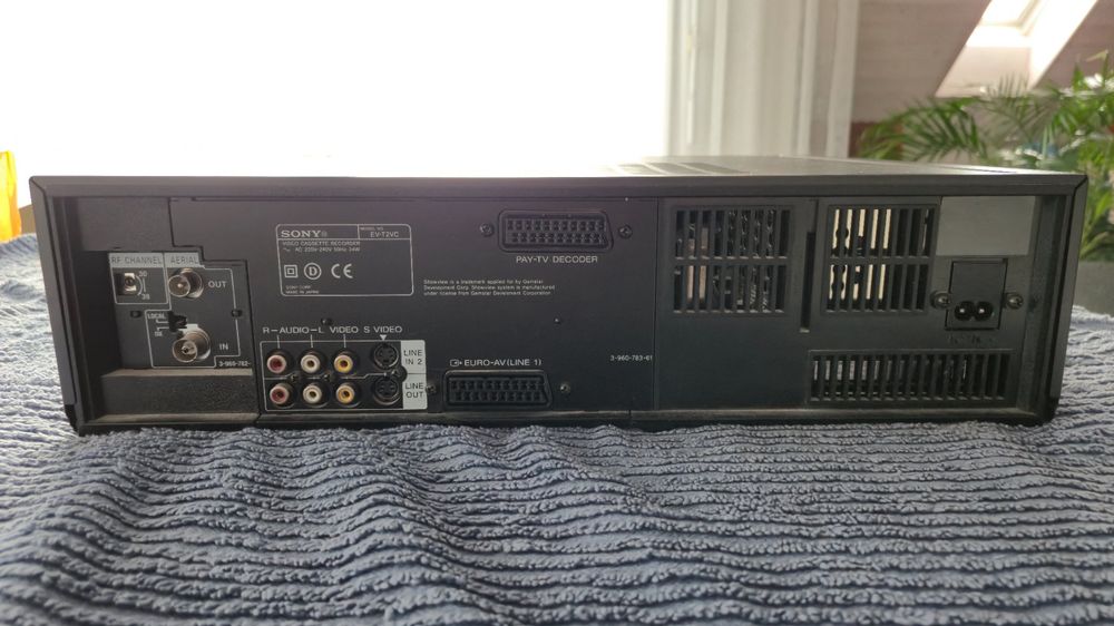 Sony EV-T2 Hi8/VHS Videorecorder - Rarität für Sammler! (Gebraucht) in ...