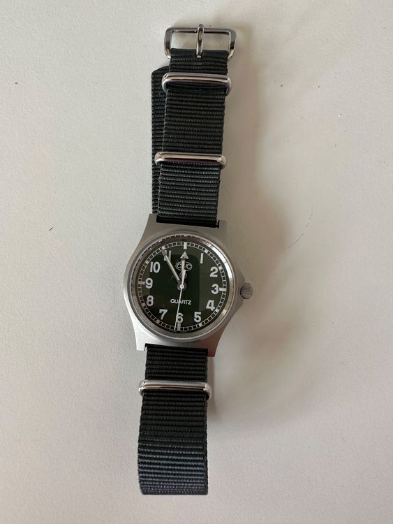CWC GS SAPPHIRE STAINLESS STEEL MILITARY GREEN DIAL (Neu (gemäss ...