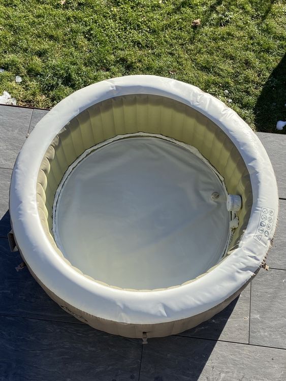 Jacuzzi gonflable Intex Pur SPA 4 places | Kaufen auf Ricardo