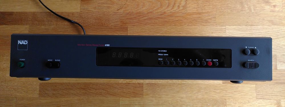 NAD AM/FM STEREO TUNER (Defekt) in Solothurn für CHF 20 – nur Abholung ...
