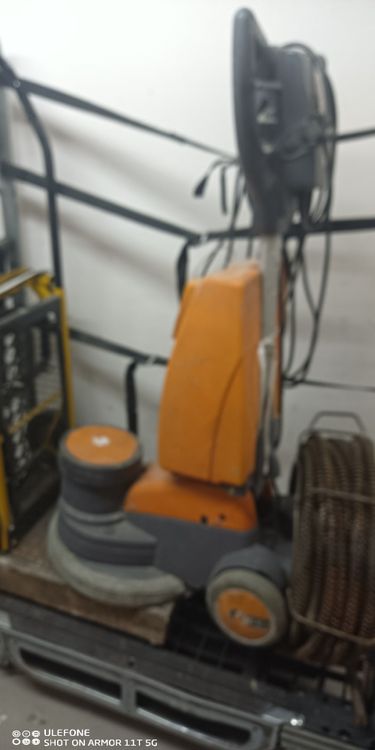 Taski ergodisc 200 Bodenpoliermaschine Occasion | Kaufen auf Ricardo