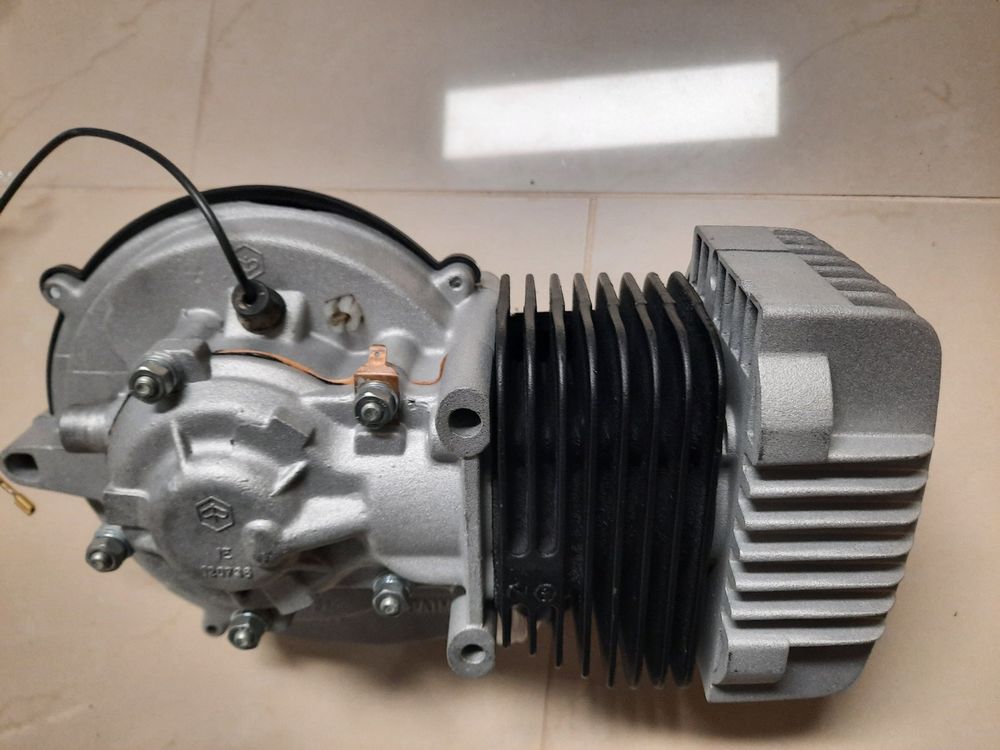 Piaggio Si Italo Motor (Neu und originalverpackt) in Rorbas für CHF 430 ...