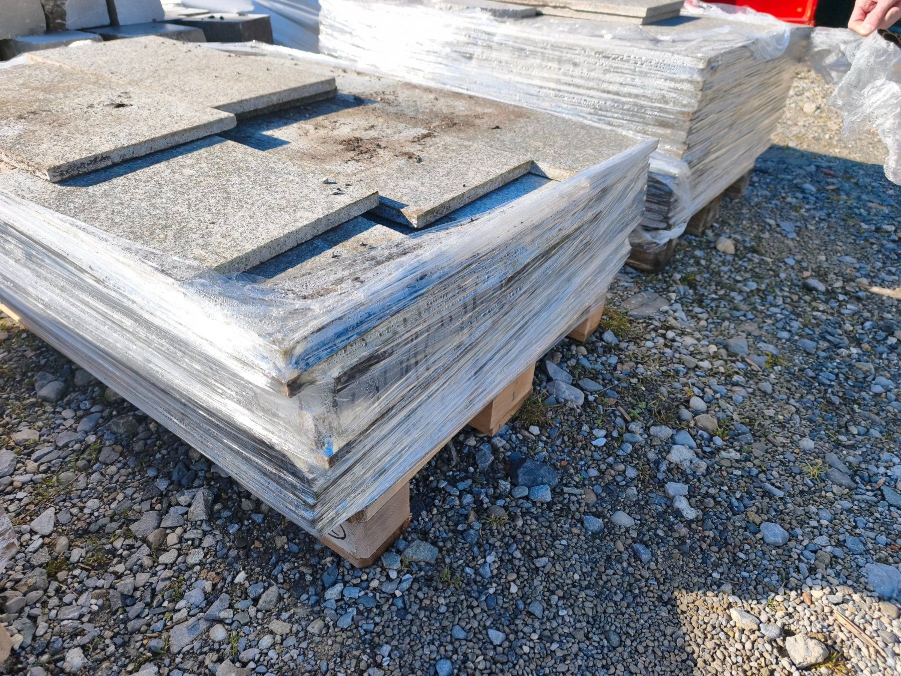 Granitplatten (3 Palletten à 30x60cm) (Neu (gemäss Beschreibung)) in ...