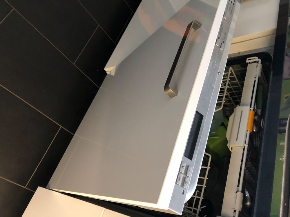 Miele GWM G26765-60 SCVi (Defekt) in Pfeffingen für CHF 1 – nur ...