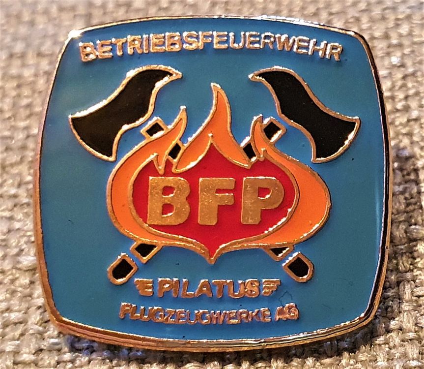 M614 - Betriebsfeuerwehr Pilatus Flugzeugwerke AG BFP Stans (Gebraucht) in Reinach BL für CHF 4 ...